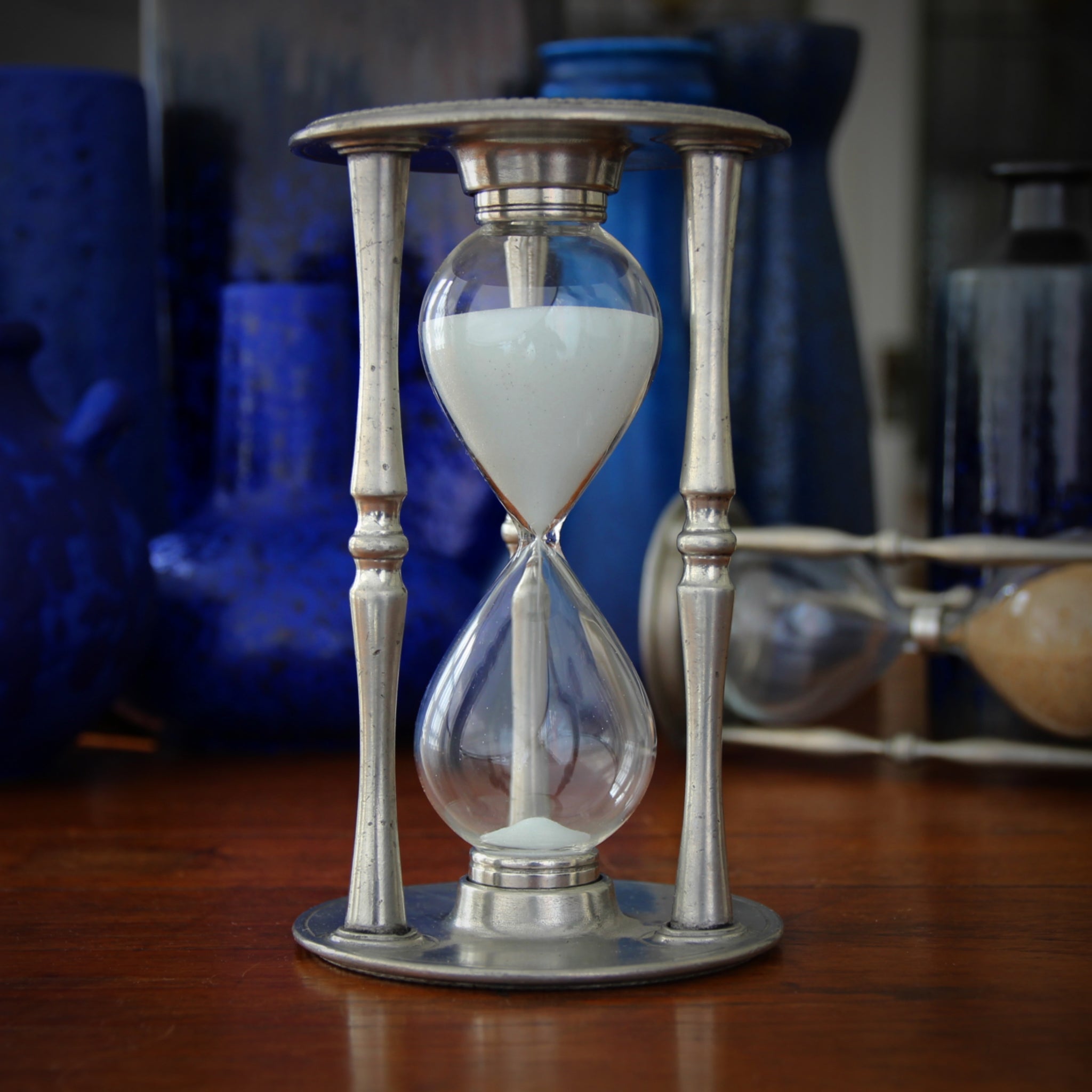 Italian Pewter 30 Minute Sandglass with Perpetual Calendar – LEO Design ...